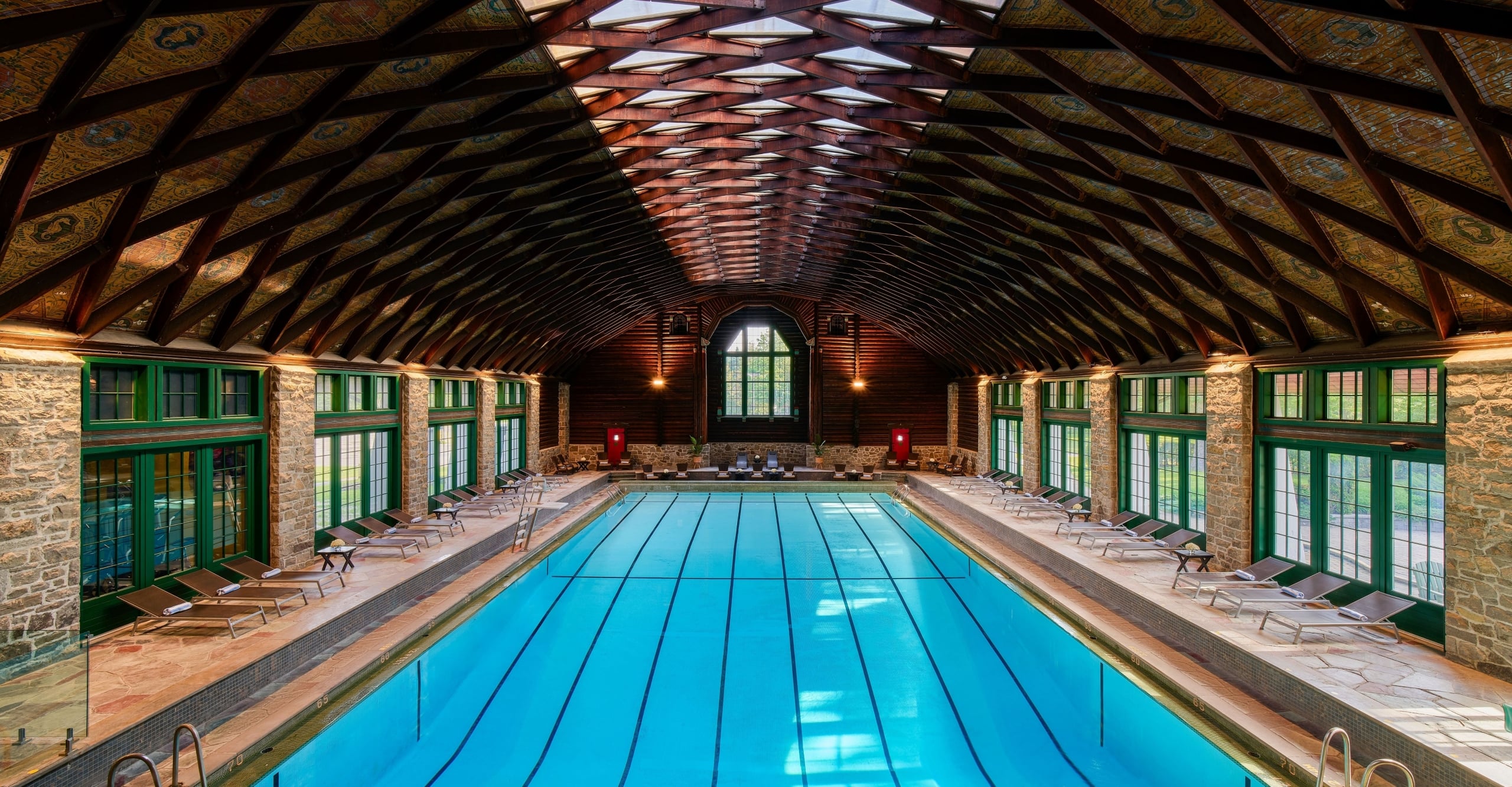 Pools | Fairmont Le Château Montebello